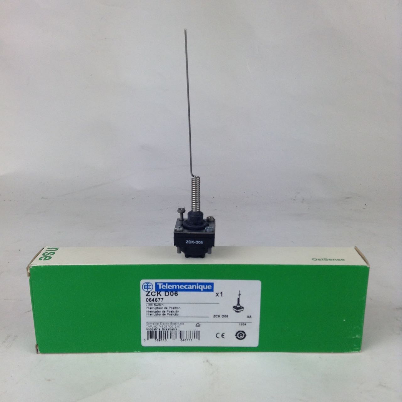 Telemecanique ZCK-D06 | Maxodeals