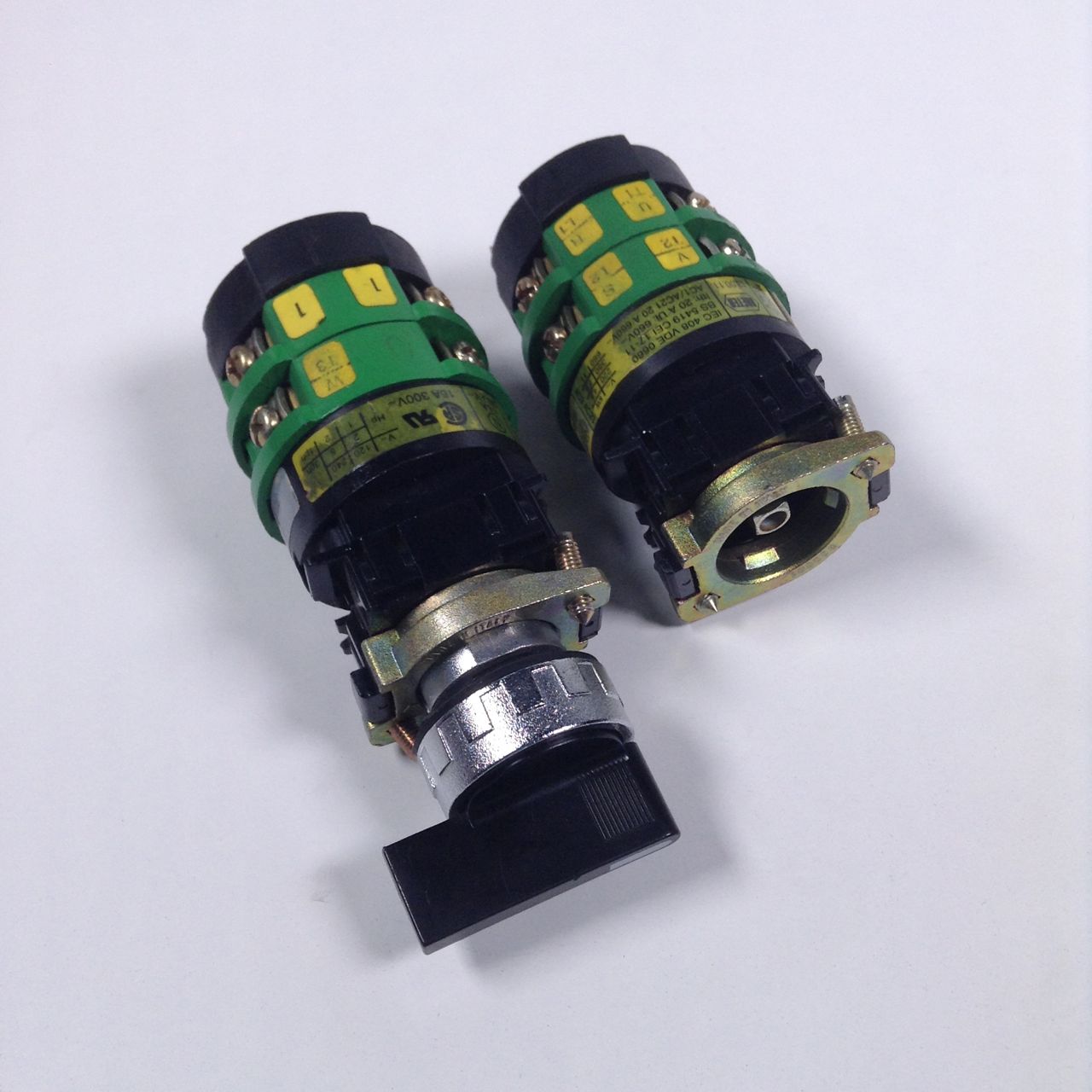 Breter 13.00.11 Cam Switch 18A 3Phase 120/240Vac NMP