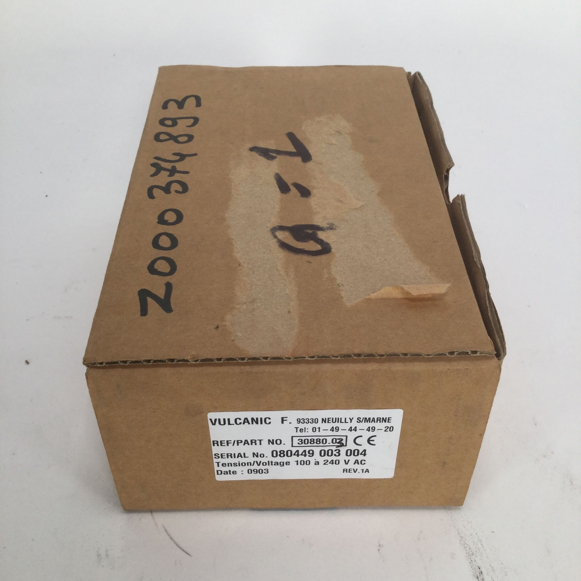 Vulcanic 30880.03 Autotune PID temperature controllers 120-240V NEW NFP