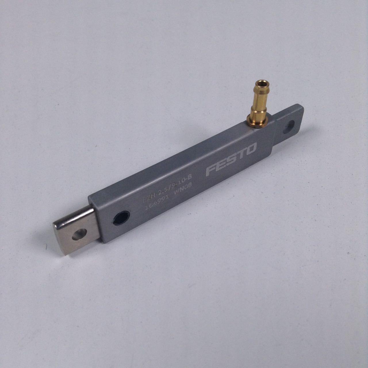 Festo EZH-2.5/9-10-B Non-Rotating Rectangular Cylinders NMP