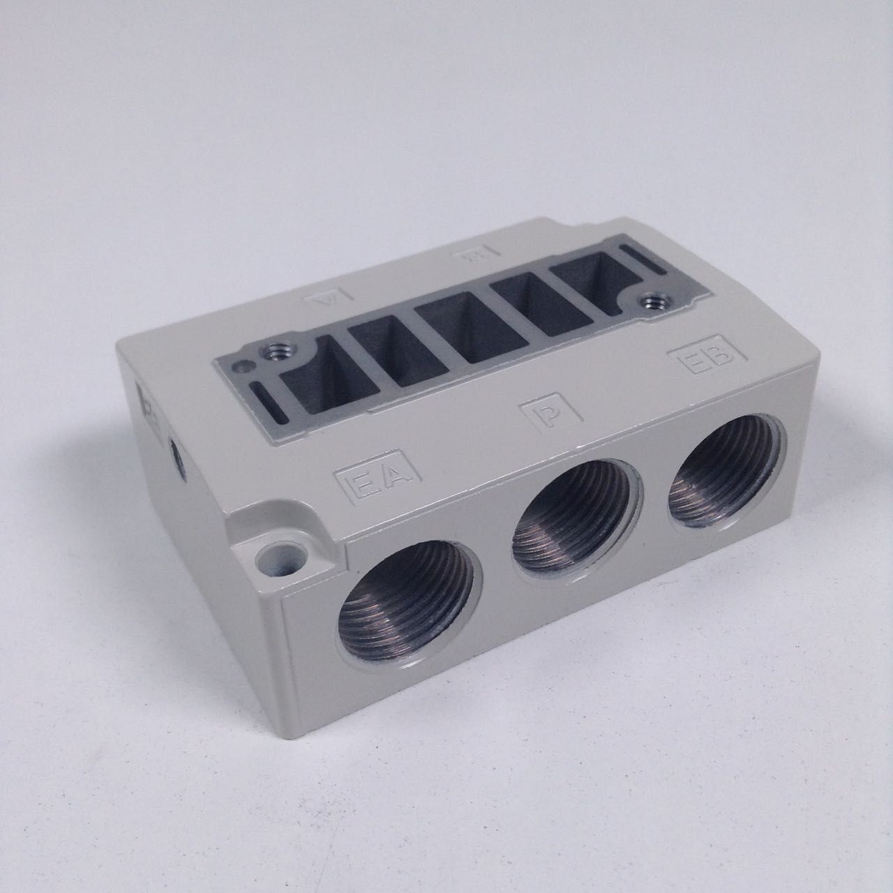 SMC SY7000-27-2F-Q Subplate SY7000 SOL/VALVE NFP