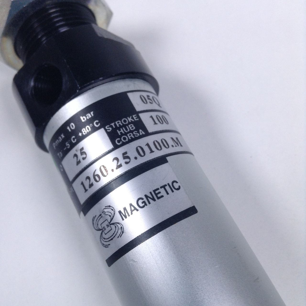 Pneumax 1260.25.0100.M Pneumatic Cylinder 25 x 100mm Stroke NMP