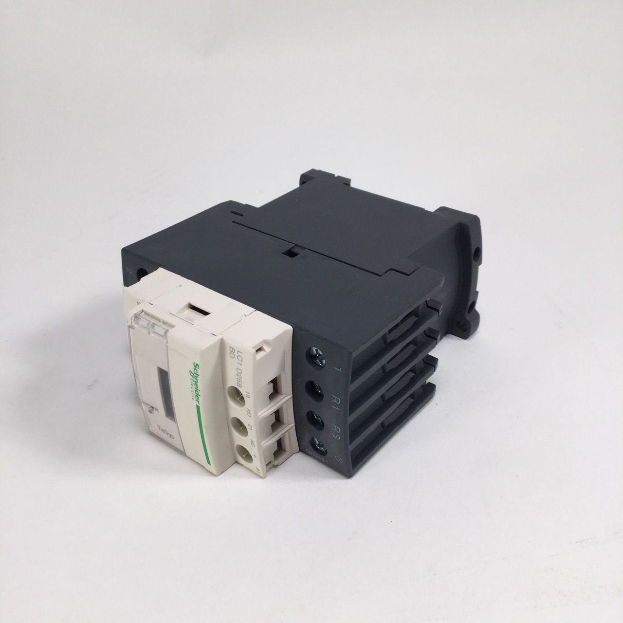 Schneider Electric LC1D258BD TeSys D - Contactor 2M+2V LC1 D258 BD New NMP