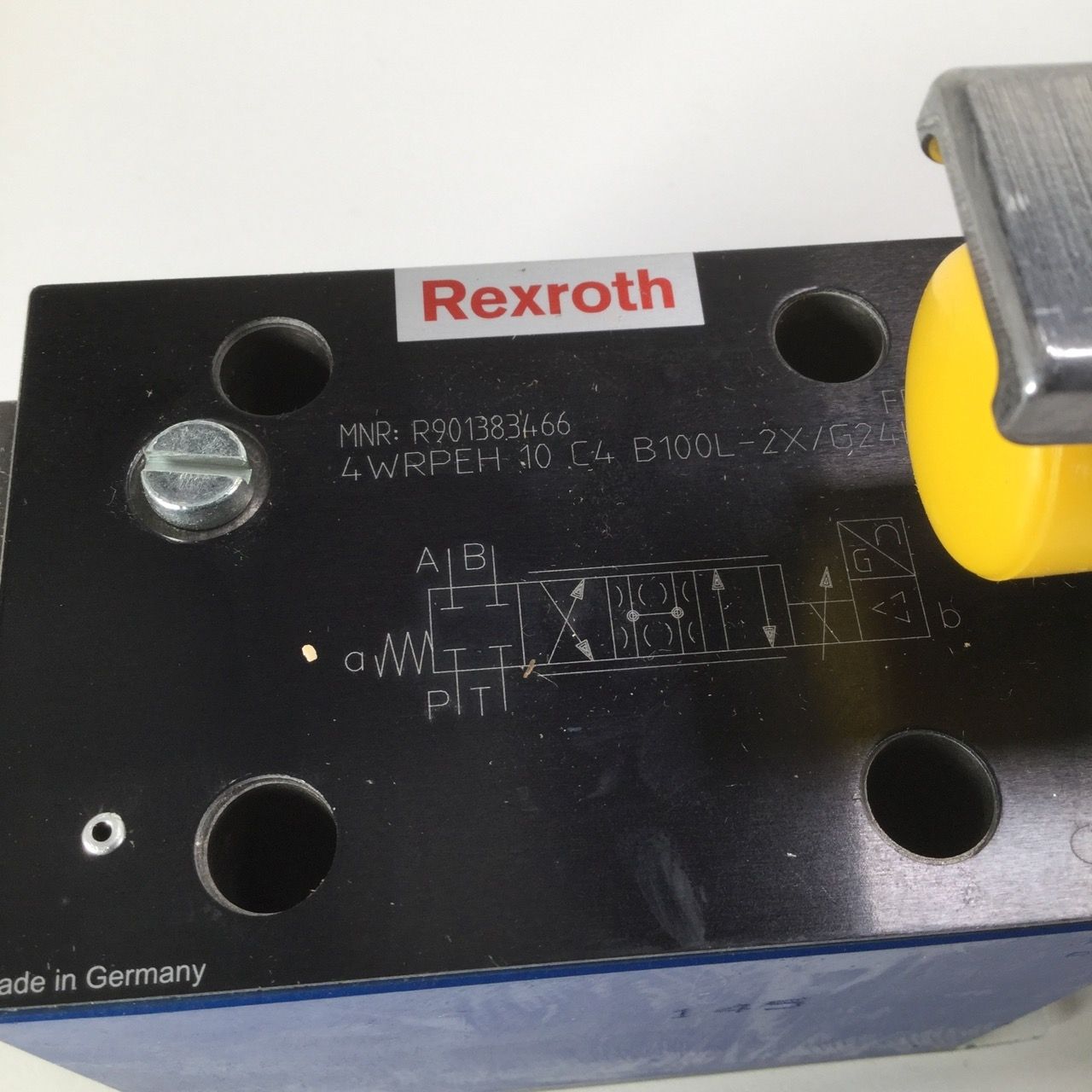 Rexroth R901383466 Proportional directional valve 4WRPEH 10 New NMP
