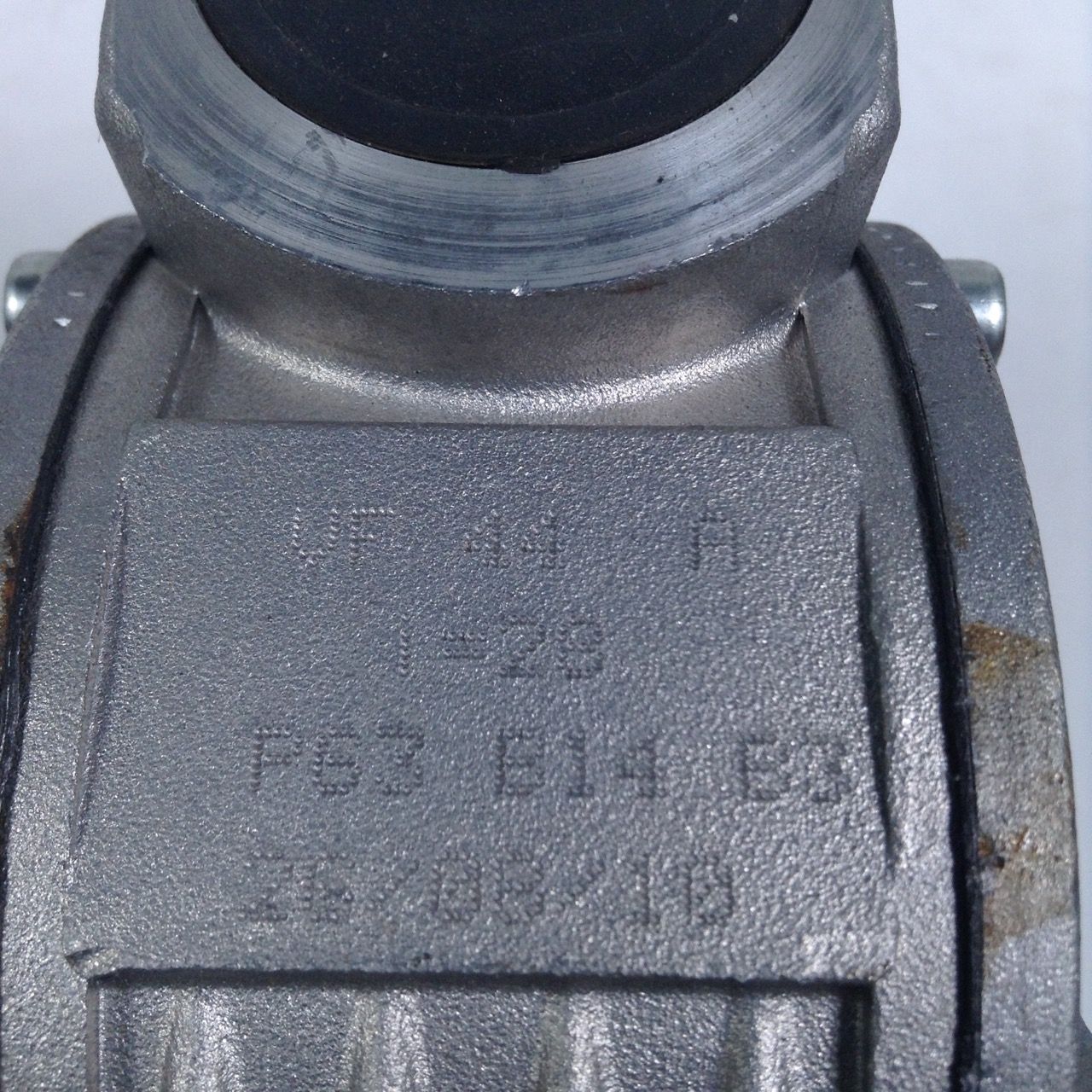 Bonfiglioli VF 44 A Gear reducer P63, B14, B3 i=28 NEW NMP