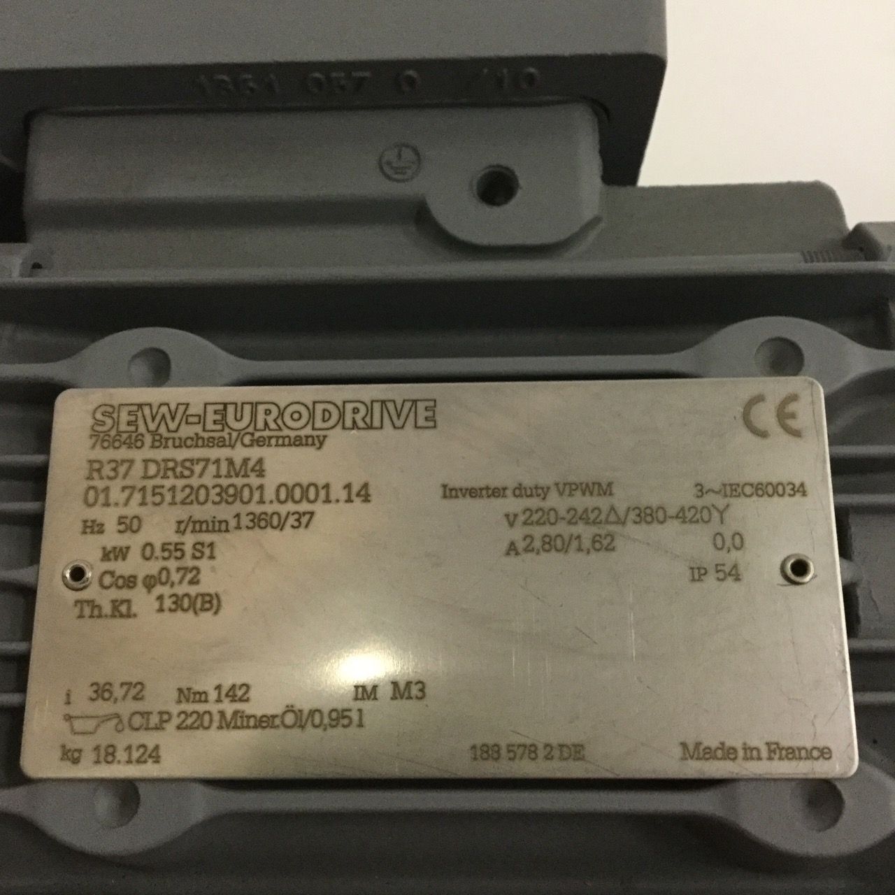 Sew R37 DRS71M4 Gearmotor 1360 rpm 0,55kW Reducer i:36,72 New NMP