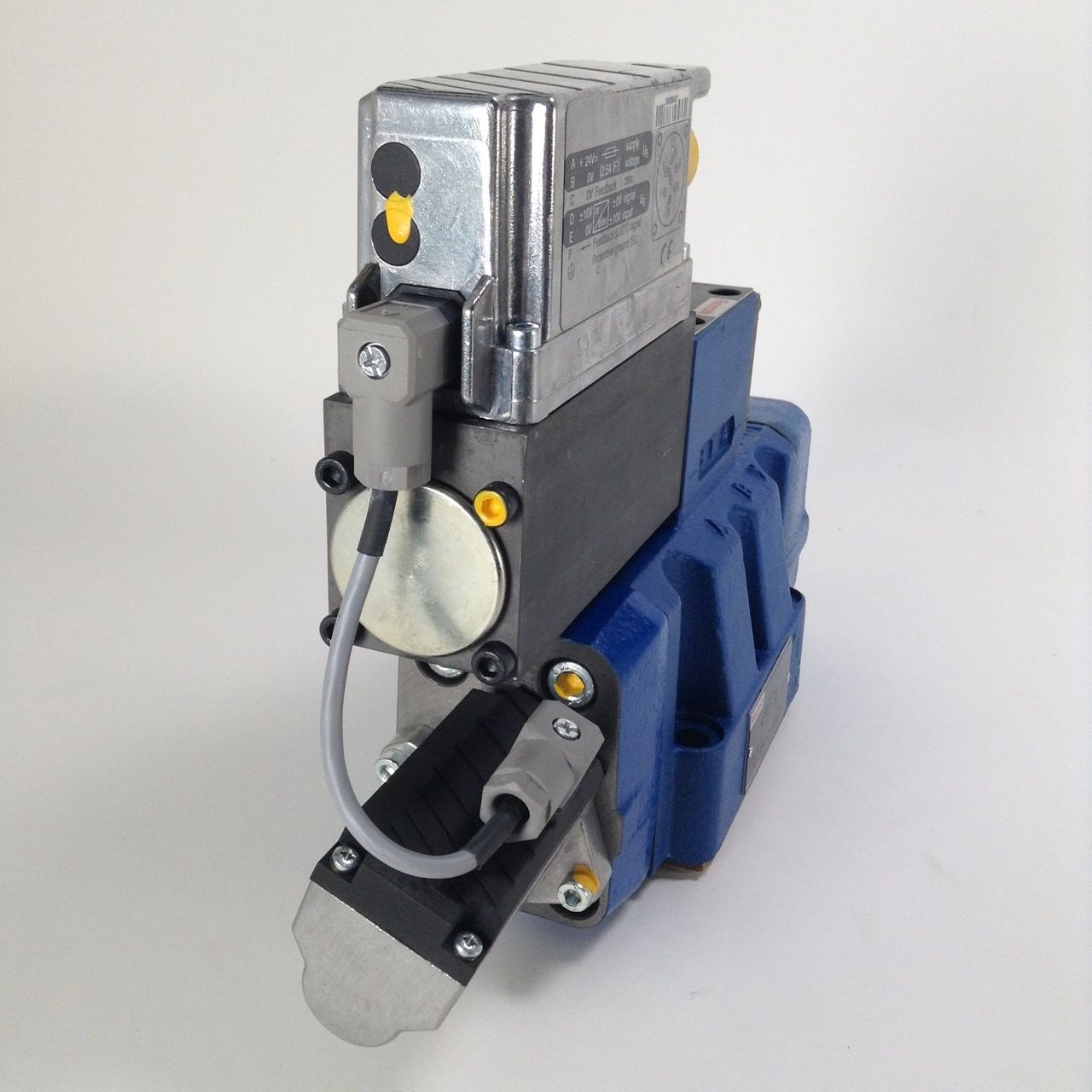 Rexroth 0811404311 Hydraulic proportional control valve 4WRLE + 4WRPEH ...