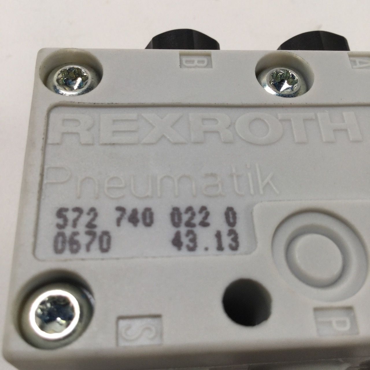 Rexroth 5727400220 Directional Valve Wegeventil New NMP