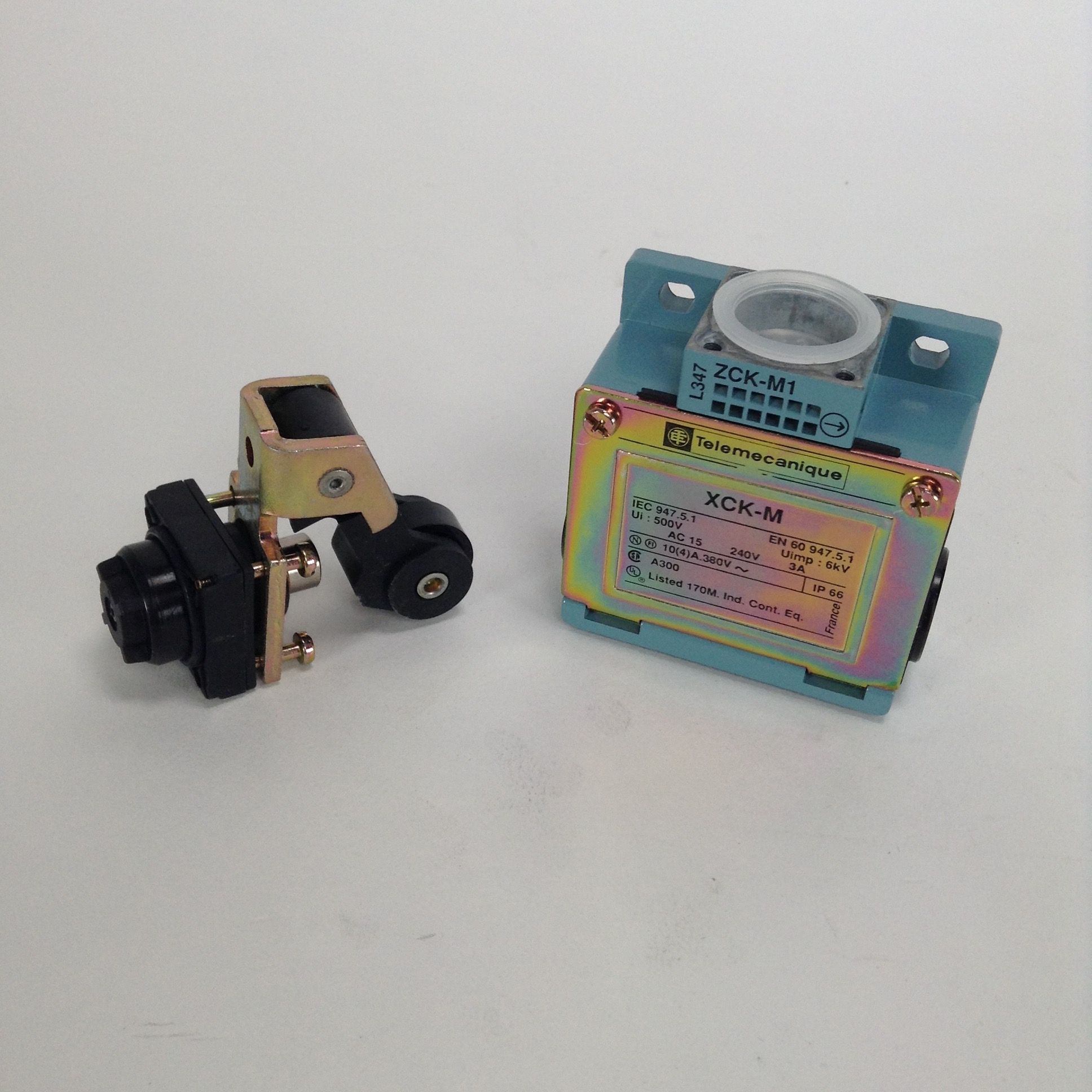 Telemecanique ZCK-M1 Position switch positionsschalter 3A NEW NFP