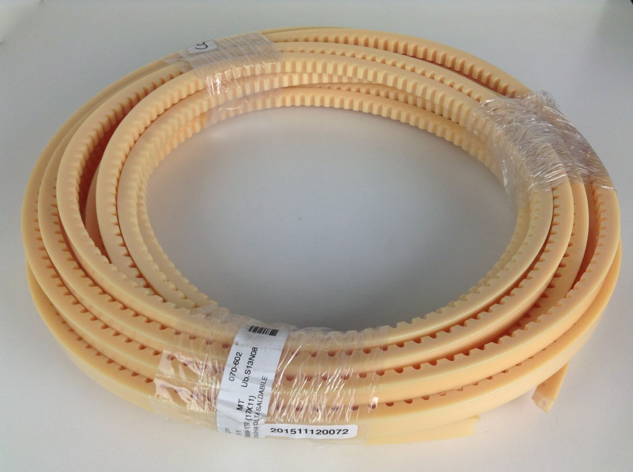 Volta VMW 17/B (17X11) 25 Meter Roll Profile Belt
