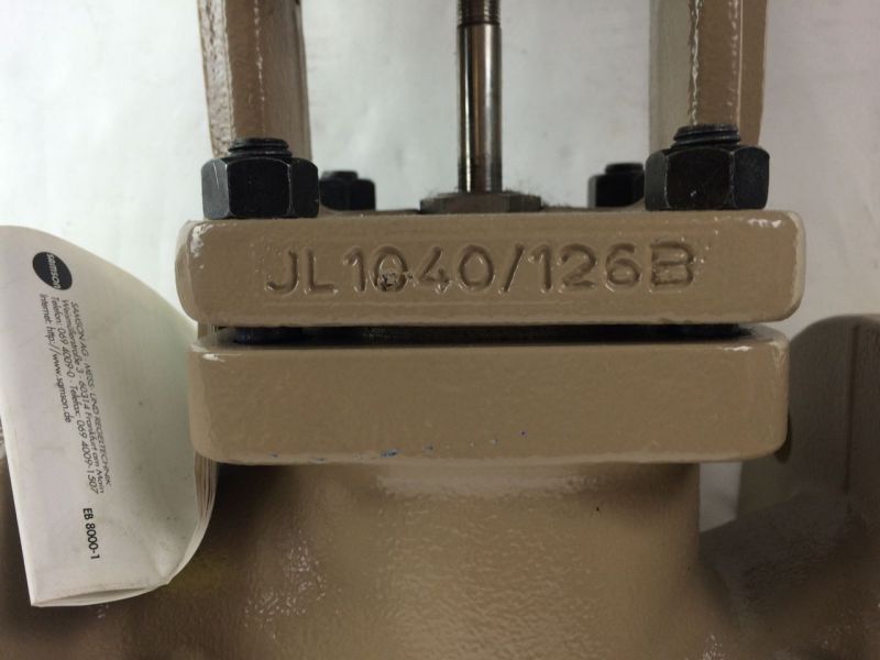 Samson 3351 - 08 DN40 1-1/2" PN16 Pneumatic Valve - New