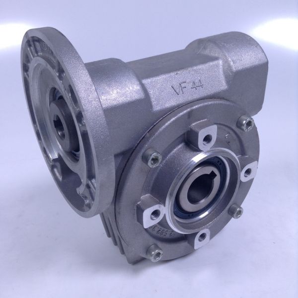 Bonfiglioli VF 44 P getriebe gear reducer i=28 P63 B14 B3 NEW NMP