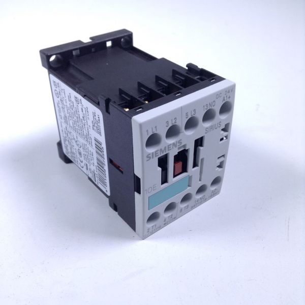 Siemens 3RT1015-1BB41 Contactor NFP