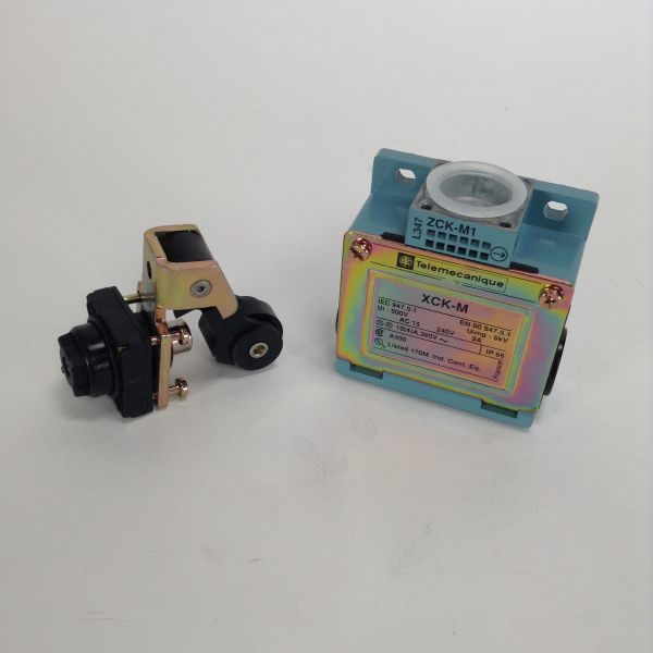 Telemecanique ZCK-M1 Position switch positionsschalter 3A NEW NFP