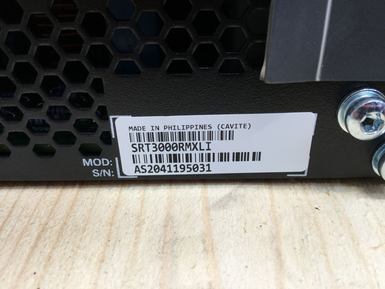 Schneider Electric SRT3000RMXLI | Maxodeals