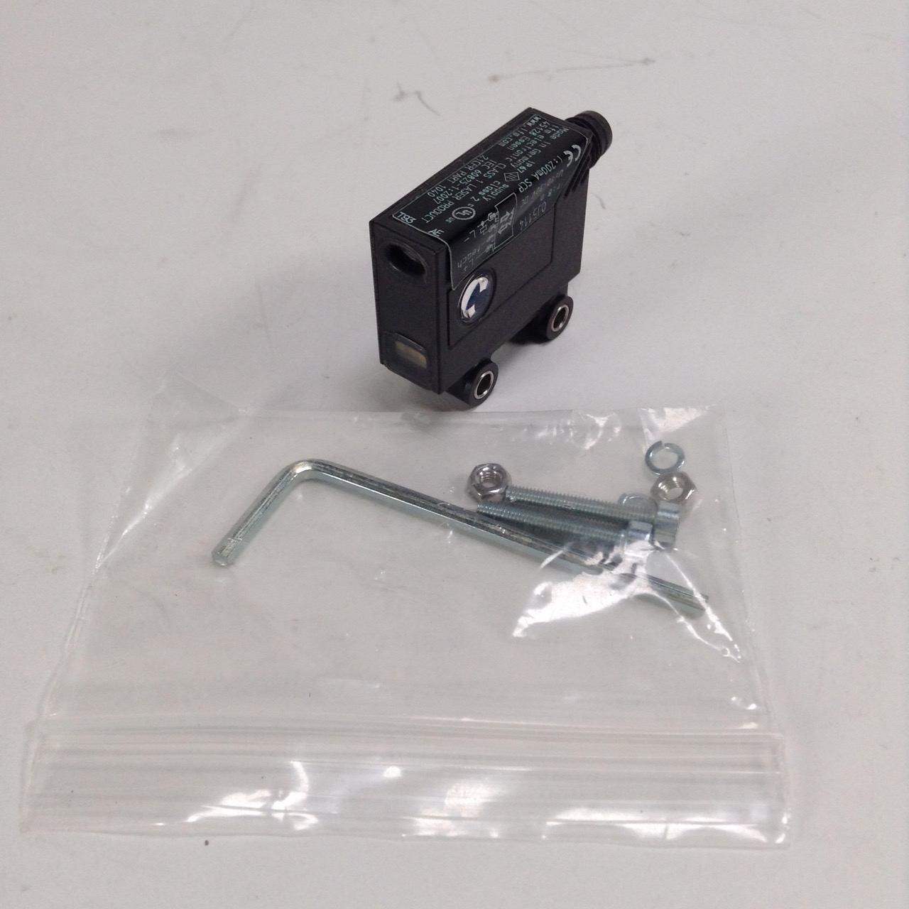 Ifm Electronic OJ5114 Reflexlichtschranke Retro-reflective laser sensor ...