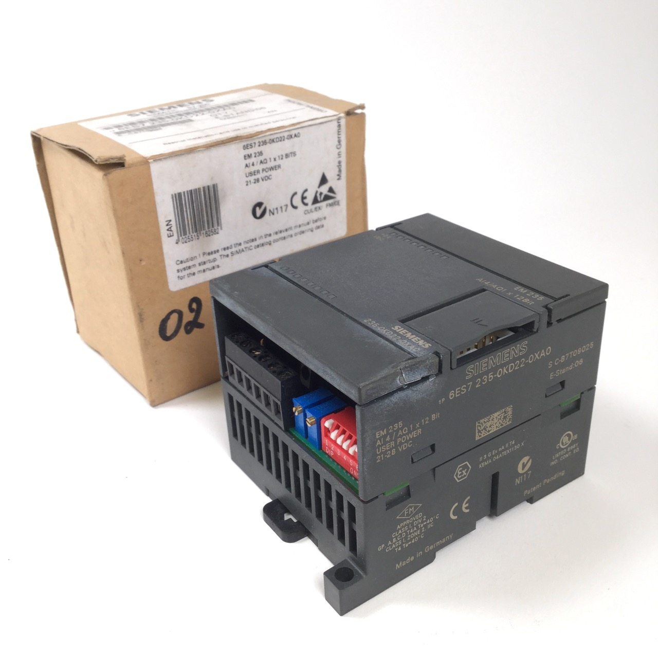 Siemens 6ES7235-0KD22-0XA0 S7-200 analog input output module I/O EM 235 New NFP