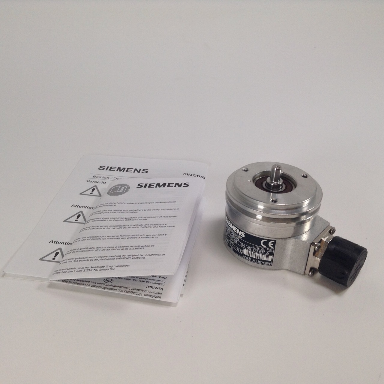 Siemens 6FX2001-2EB02 Incremental encoder synchro flange ID 521 285-03 ...