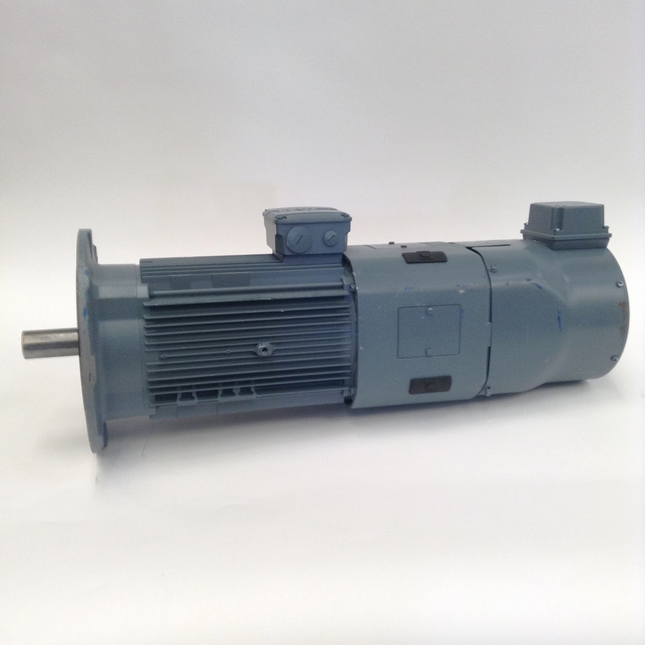 Sew DRN132S4/FF/TF/EV7C/V Motor 5.5kW 1500rpm IP55 + V112 New NMP