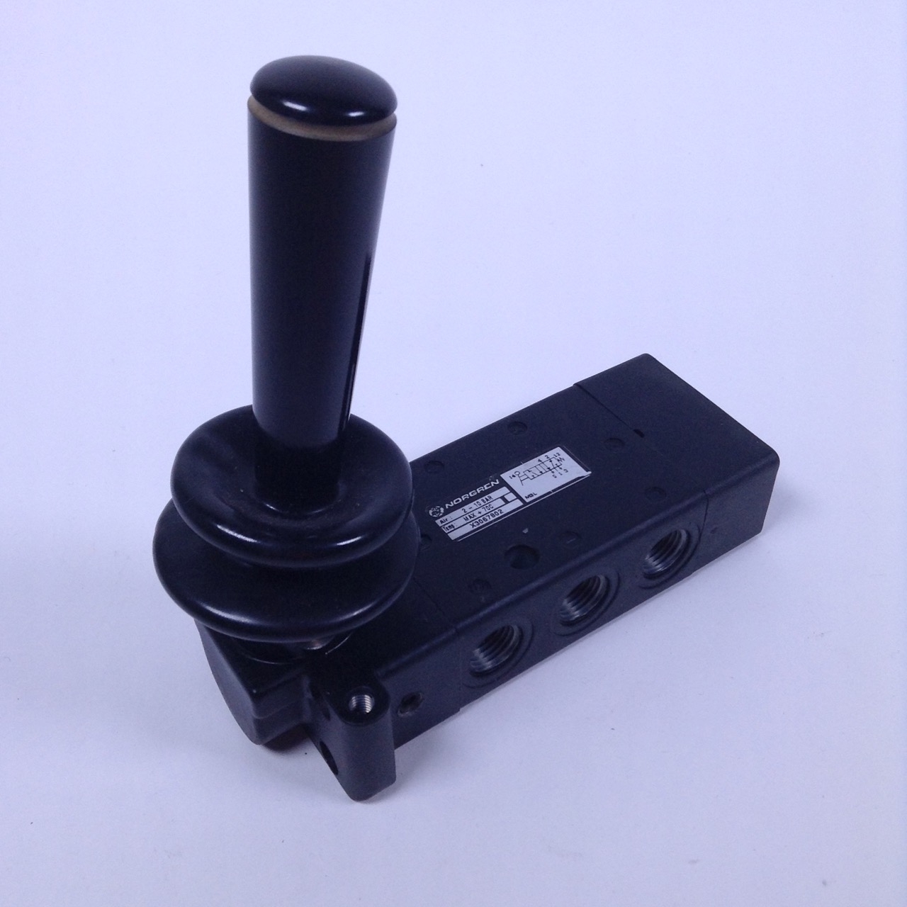 Norgren X3067802 Pneumatic Valve Lever Manual Control NMP