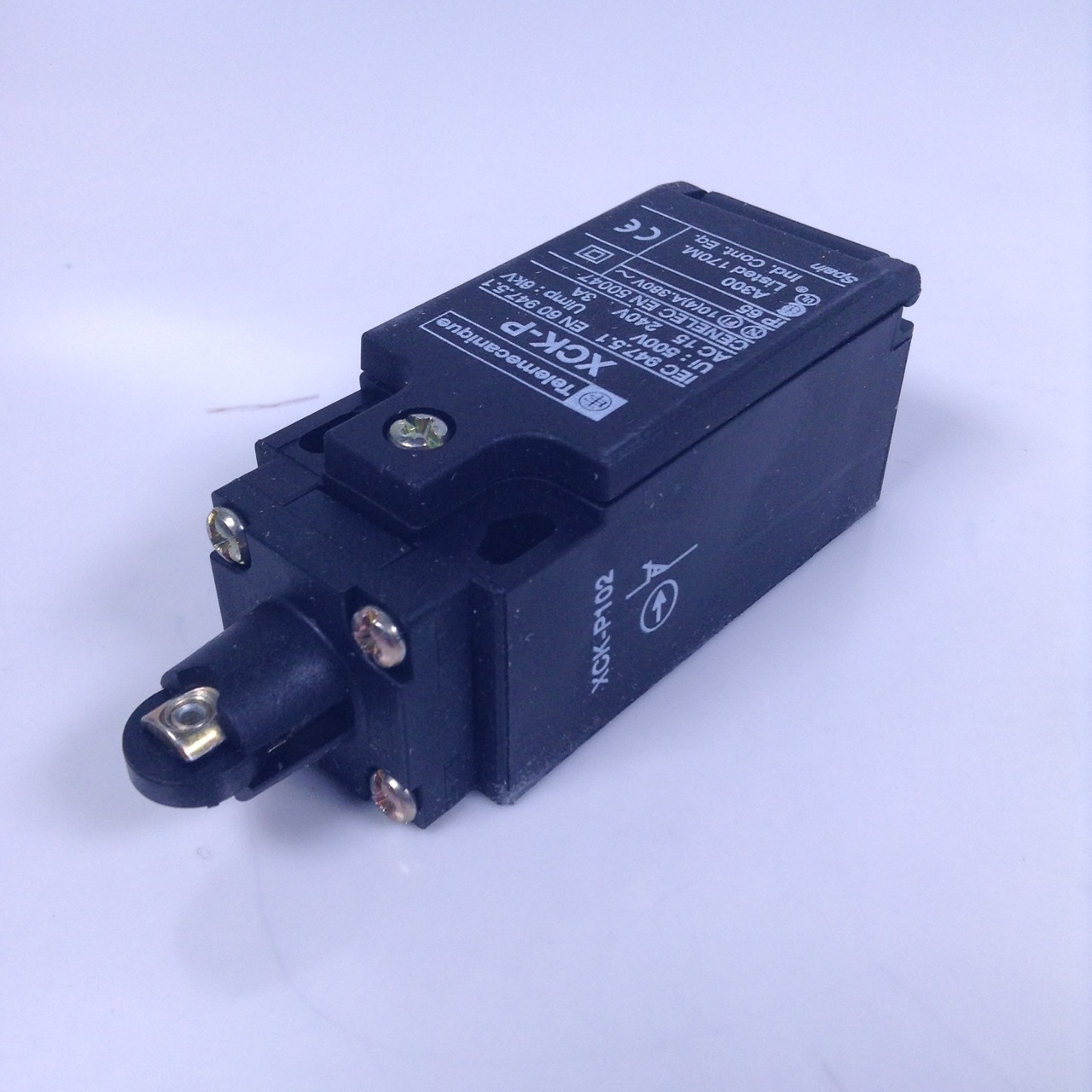 Telemecanique XCK-P102 limit switch 240V 3 A XCK P102 NEW NFP