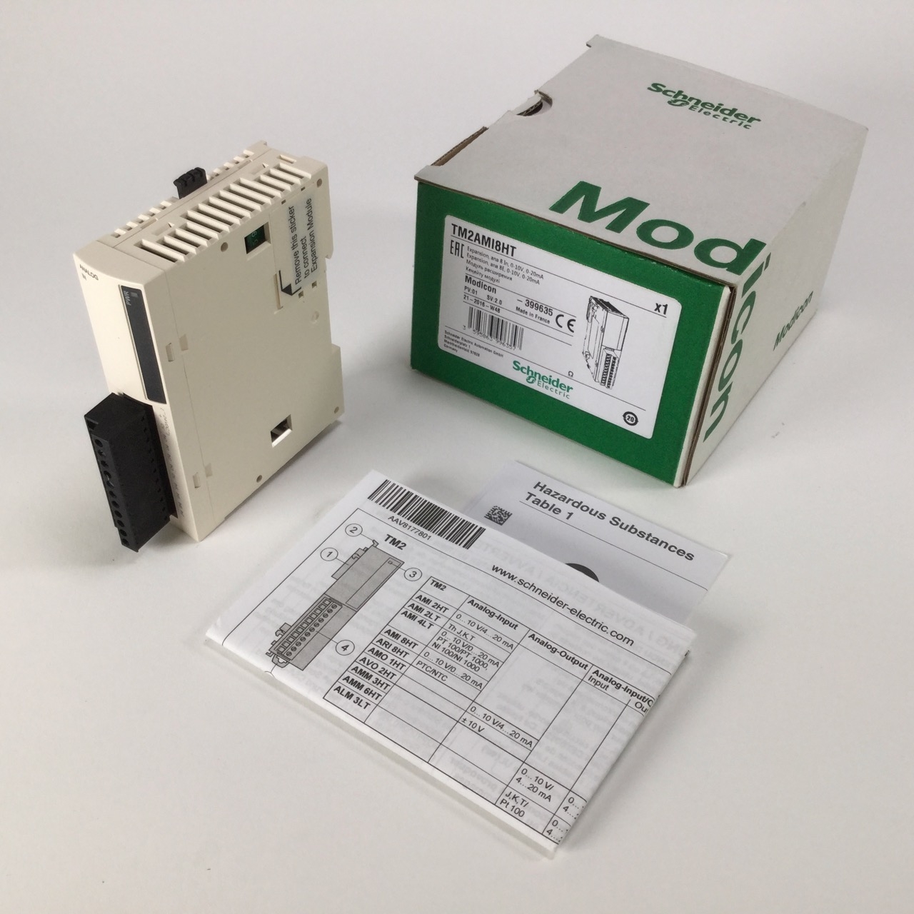 Schneider Electric TM2AMI8HT Modicon Analog input module M238 New NFP