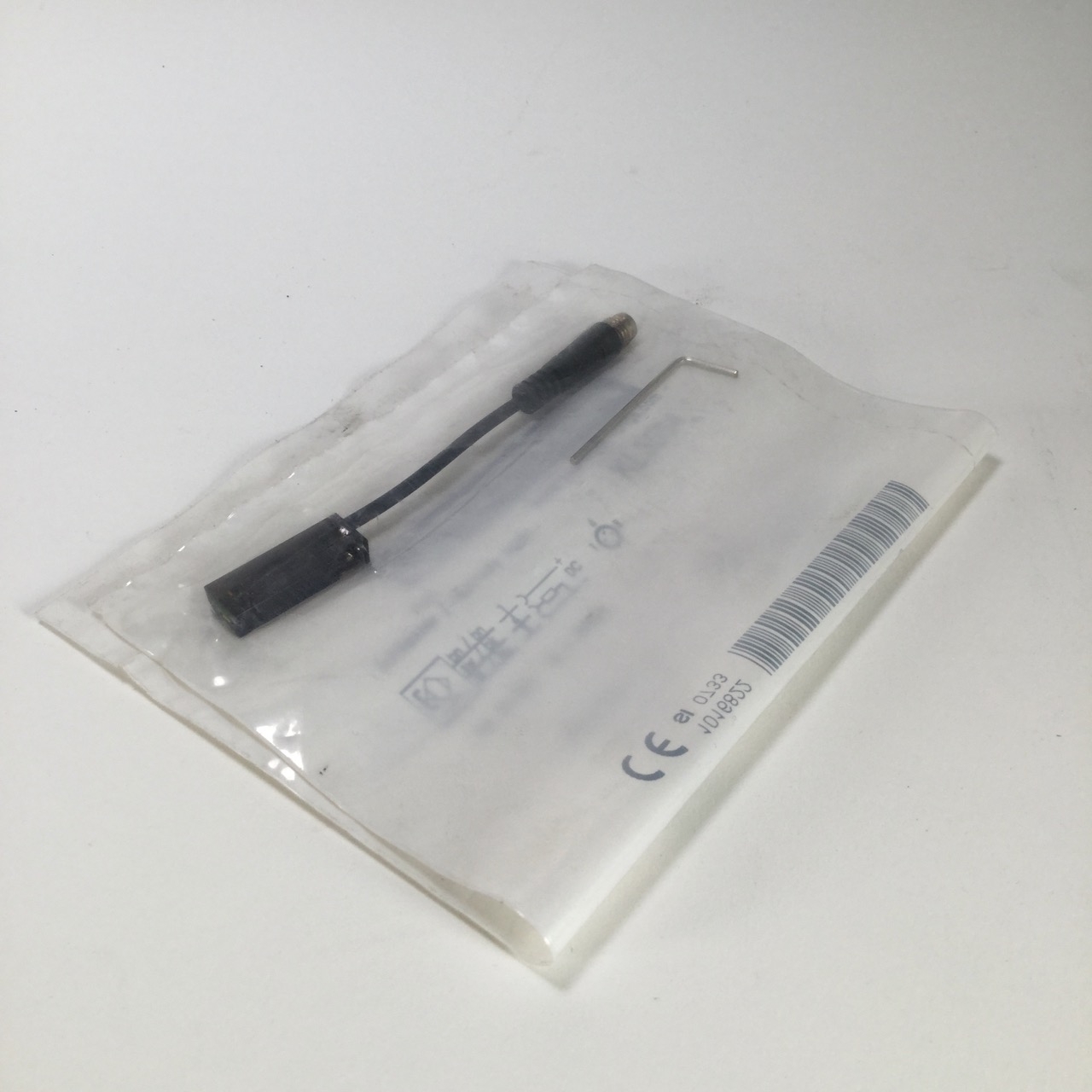 Origa KL3054 Reed magnetic PNP switch sensor 10-30V DC New NFP Sealed