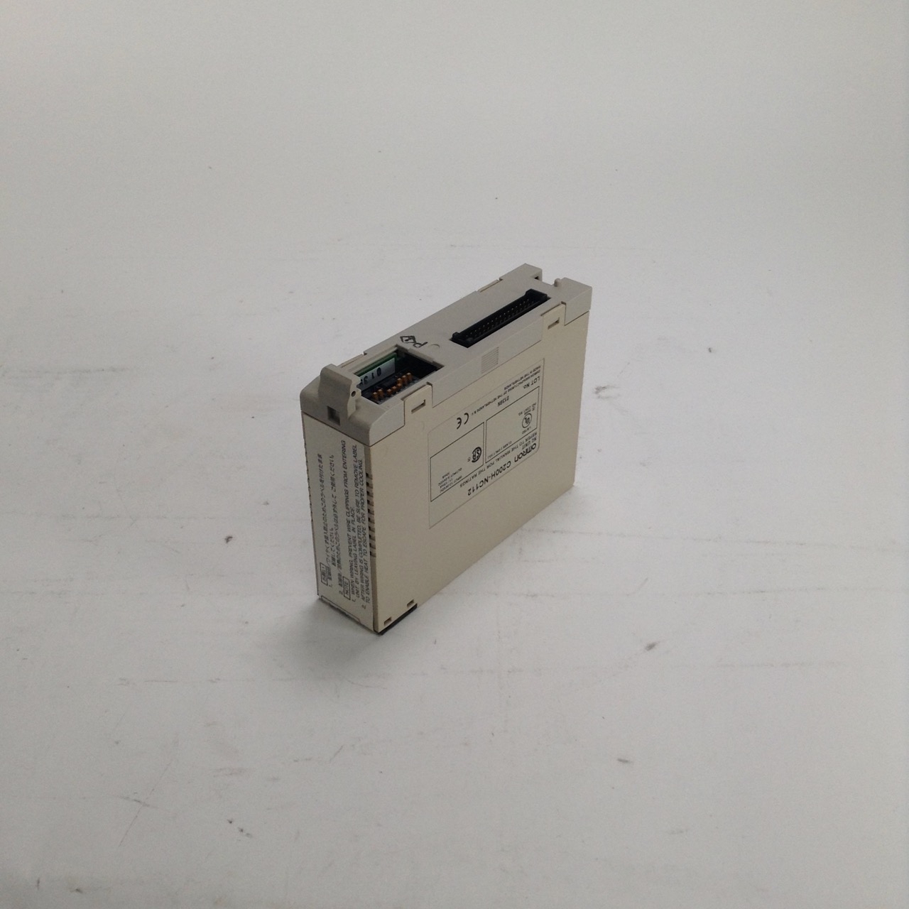 Omron C200H-NC112 Programmable Controller Programmierbare Steuerung New NFP