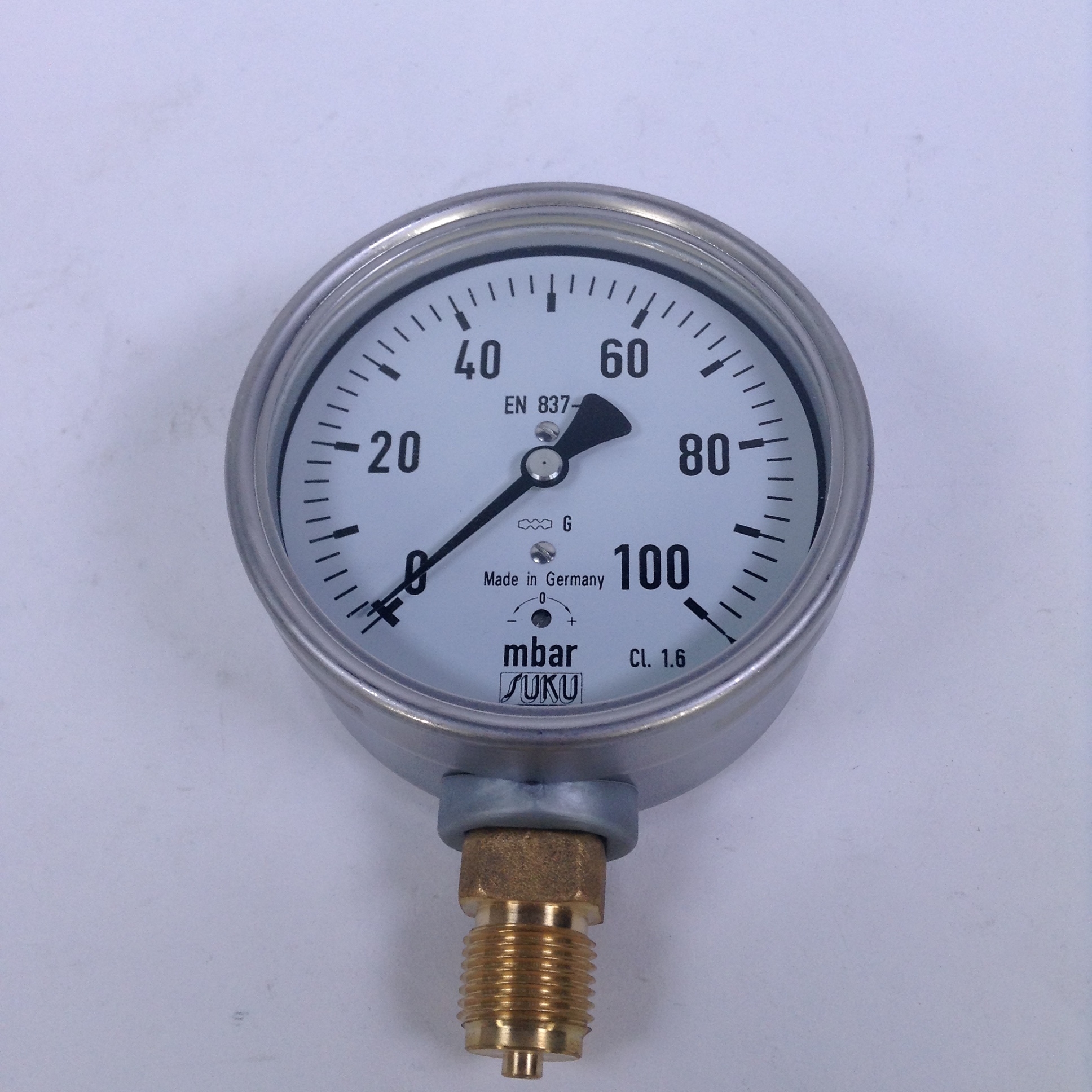 Suku Pressure gauge manometer 0-100 mbar UMP