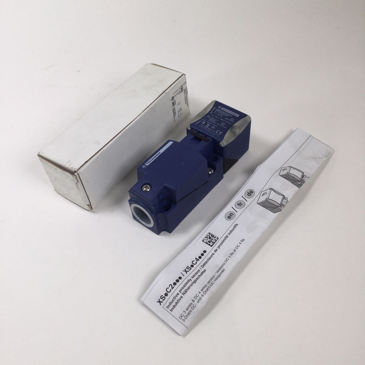 Telemecanique XS8C4A1PCG13 | Maxodeals