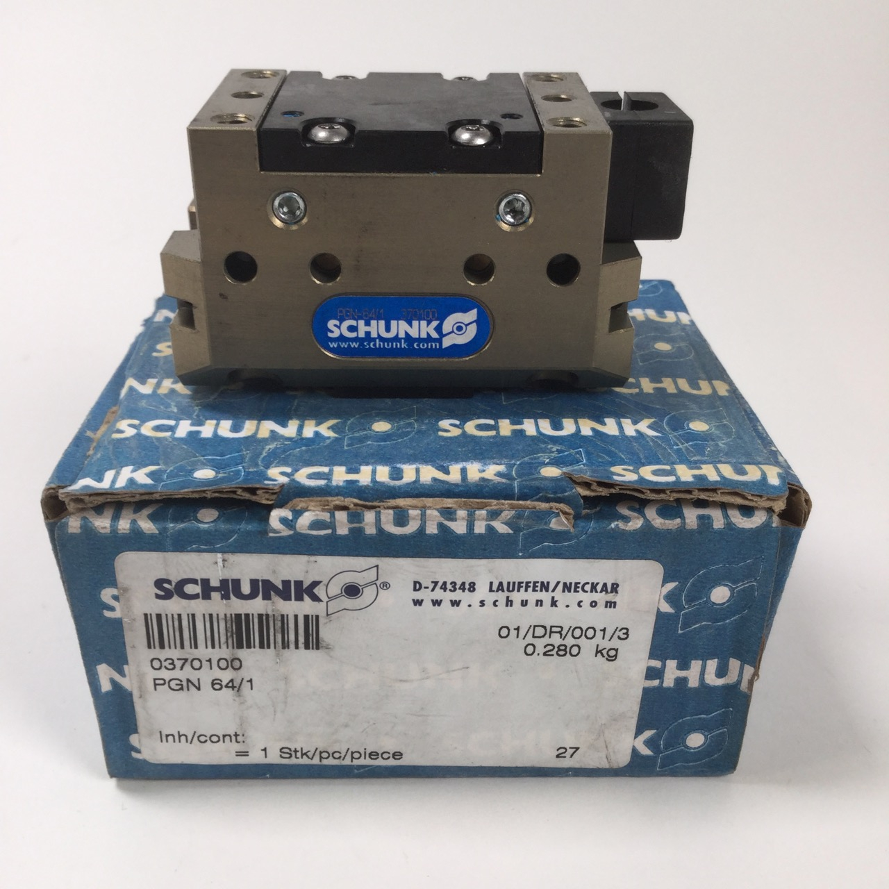 Schunk 0370100 Pneumatic gripper Pneumatik Greifer PGN 64/1 New NFP