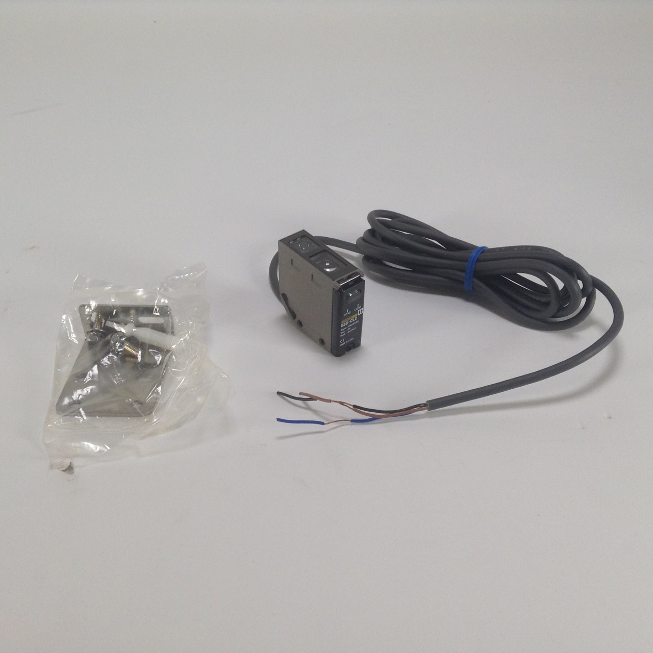 Omron E3S-CL2 Photoelectric Switch Fotoelektrische Sensor 500mm New NFP