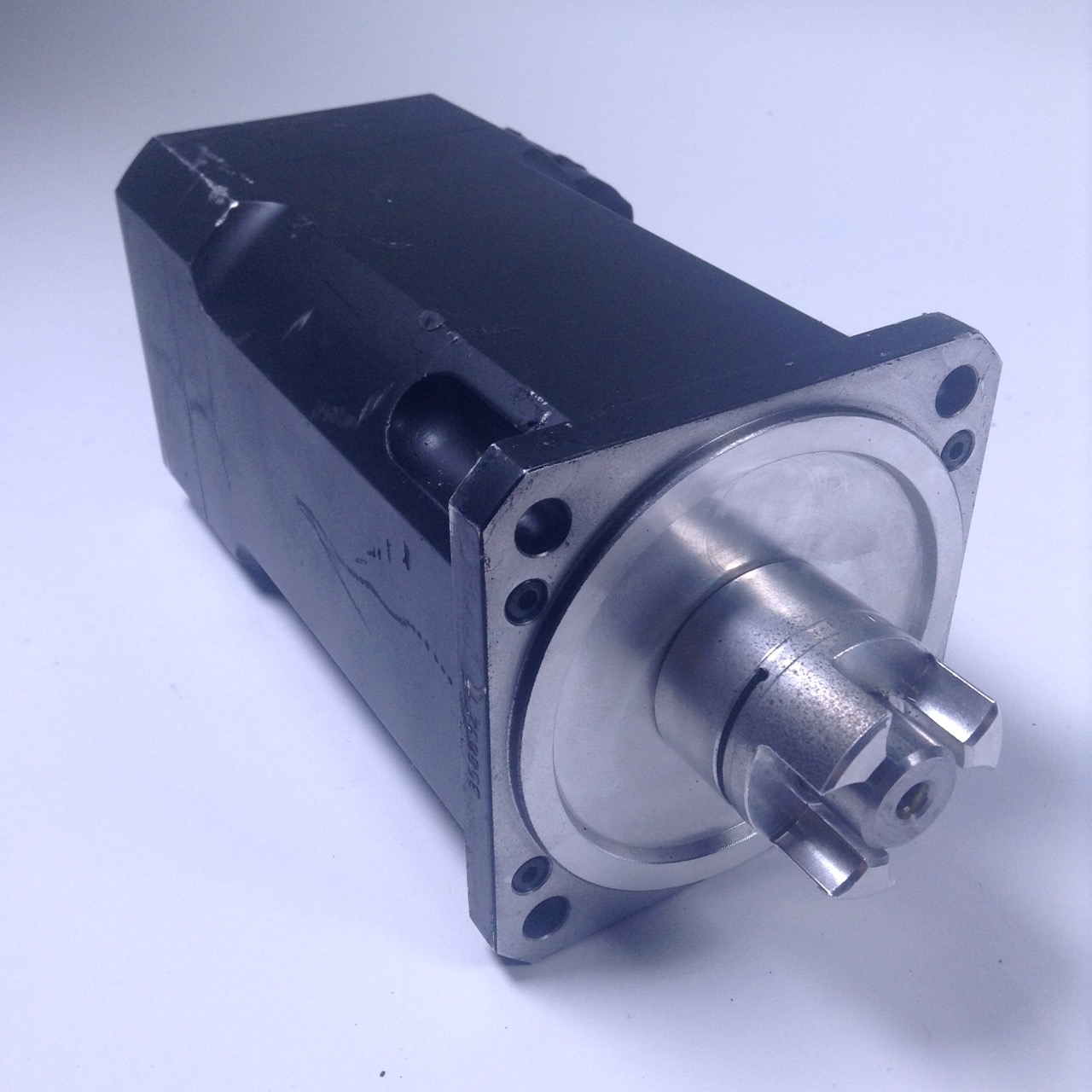 Danaher Motion DBL4N00530-0R2-000-S46 Servo motor 1,45 kW UMP