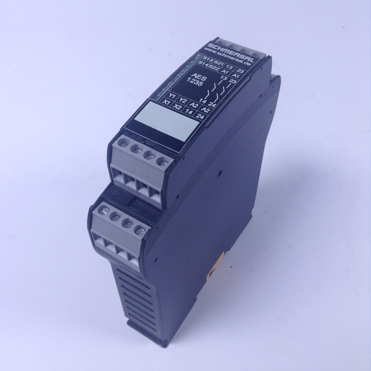 Schmersal Industriegerate AES1235 Safety Relays relais 24VDC NFP