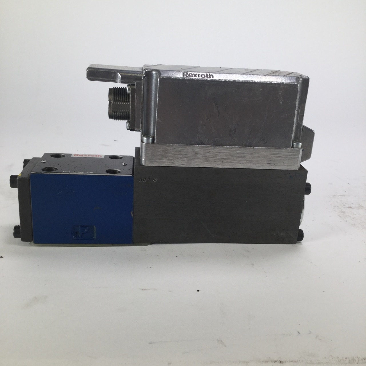 Rexroth 0811404601 Ventil Valve 4WRPEH6C3B12L-20/G24K0/A1M Used UMP